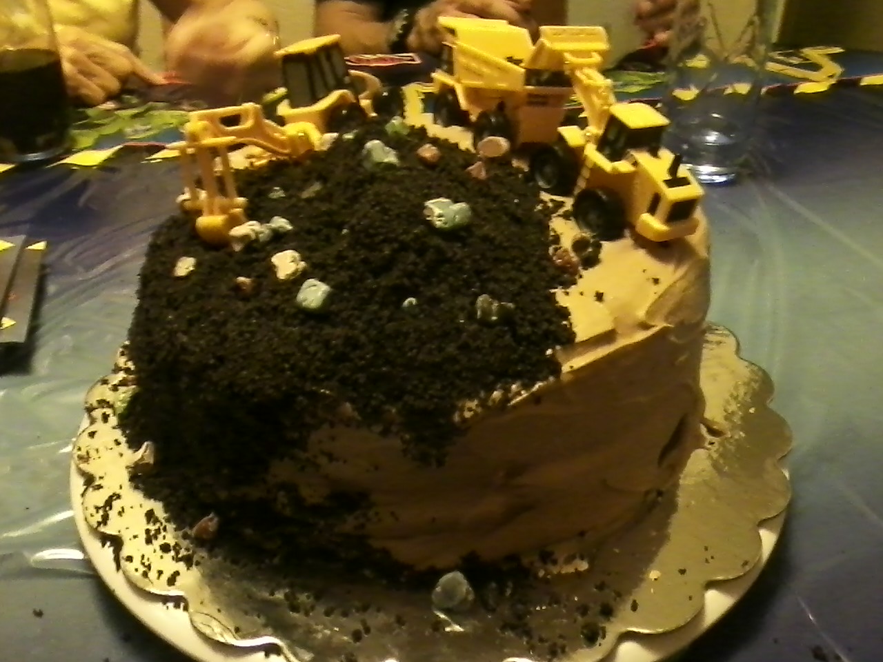 Crafting Weasels: Coolest Cake Ever!