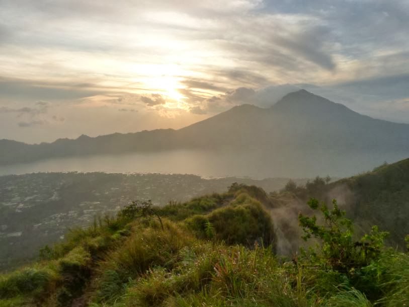 Bepergian: Kuala Lumpur, Bali and Java 2014