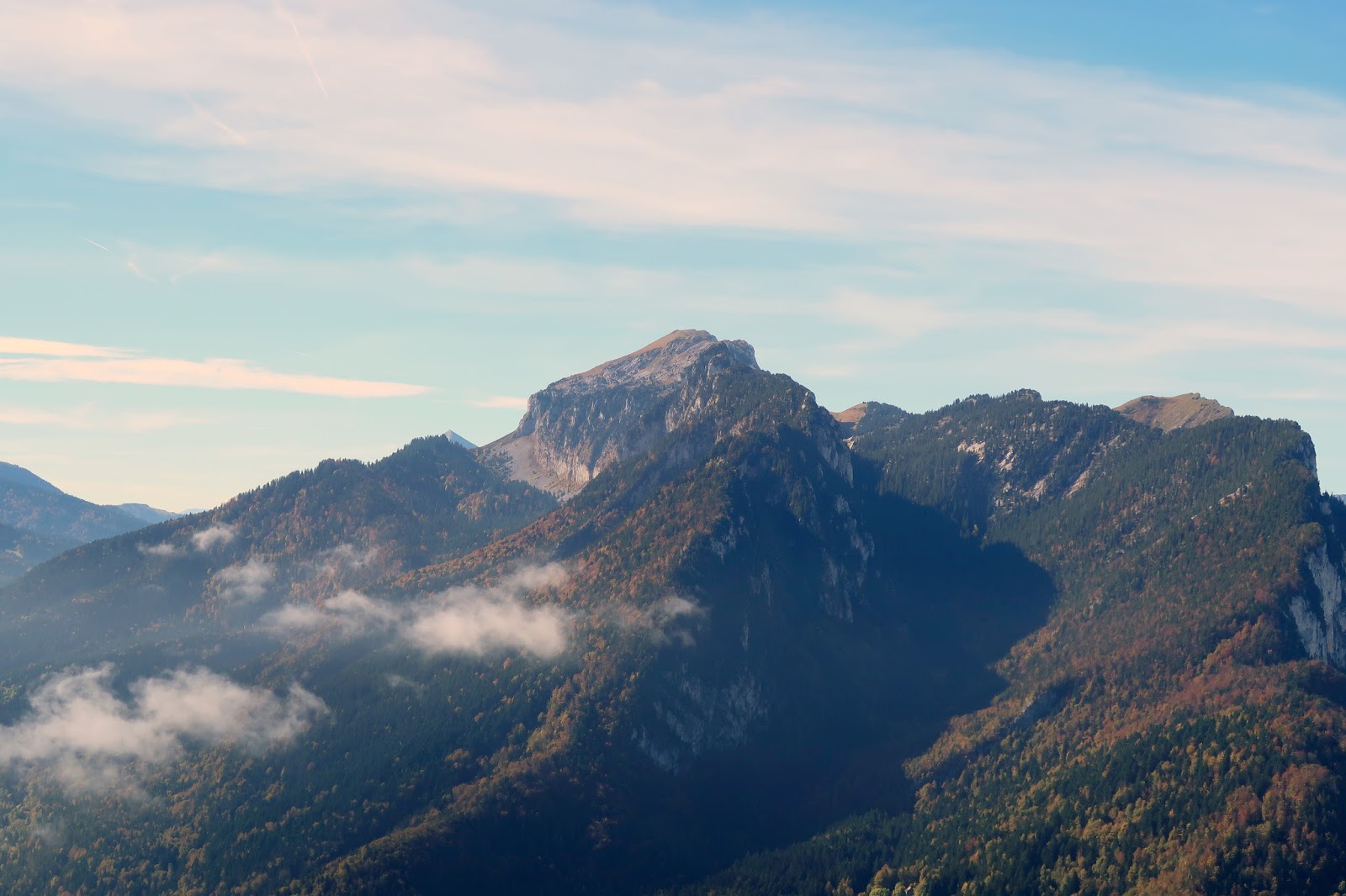 trekking de bernard: Bouclette d'automne en Chartreuse : Roche Veyrand