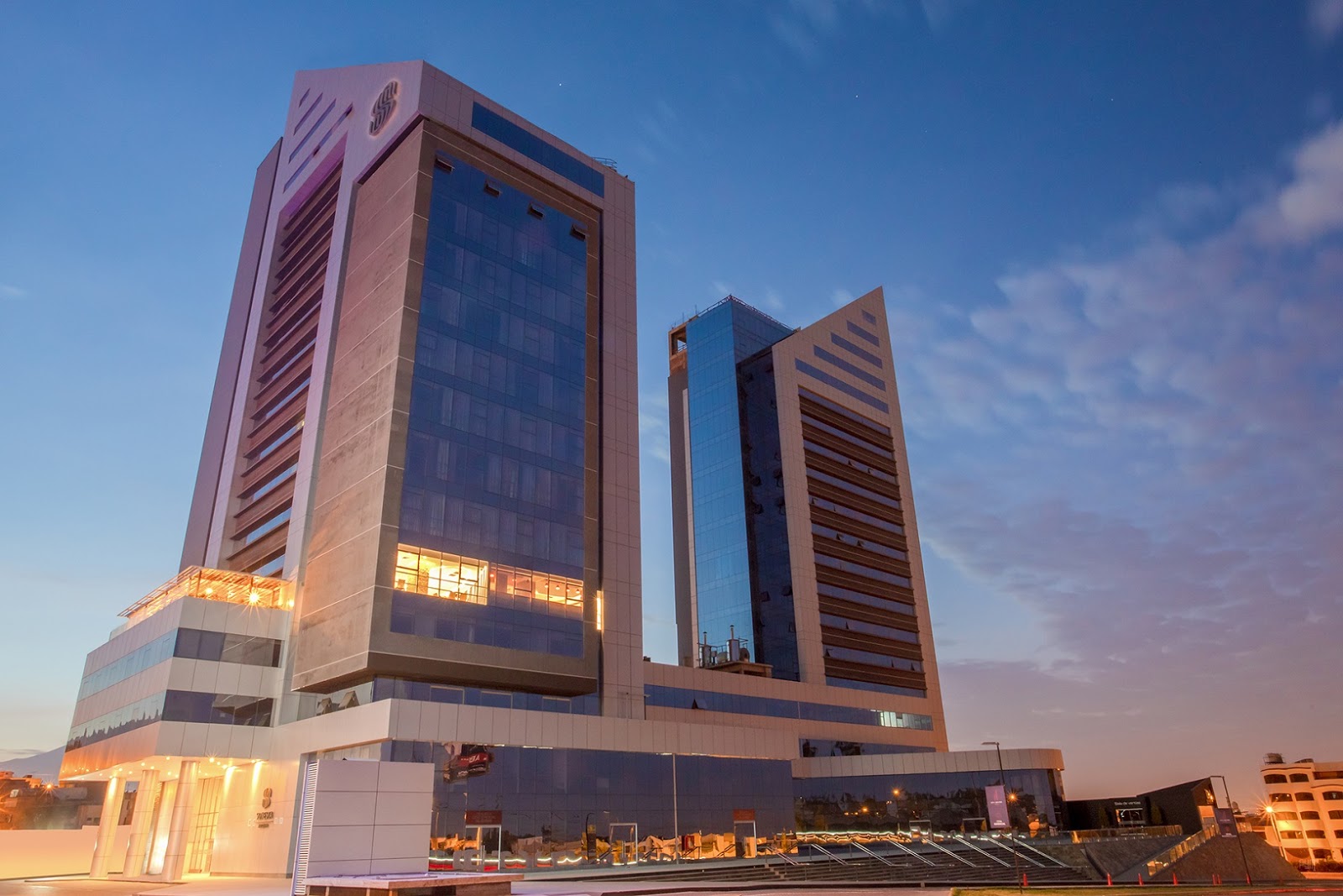 DESARROLLO PERUANO: Los Dos Más Altos de Arequipa