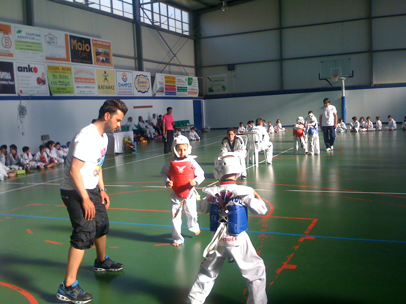 ΜΕ ΕΠΙΤΥΧΙΑ ΔΙΑΣΣΥΛΟΓΙΚΟΙ ΑΓΩΝΕΣ ΤΑΕΚΒΟΝΤΟ ΣΤΟ ΚΛΕΙΣΤΟ ΓΥΜΝΑΣΤΗΡΙΟ