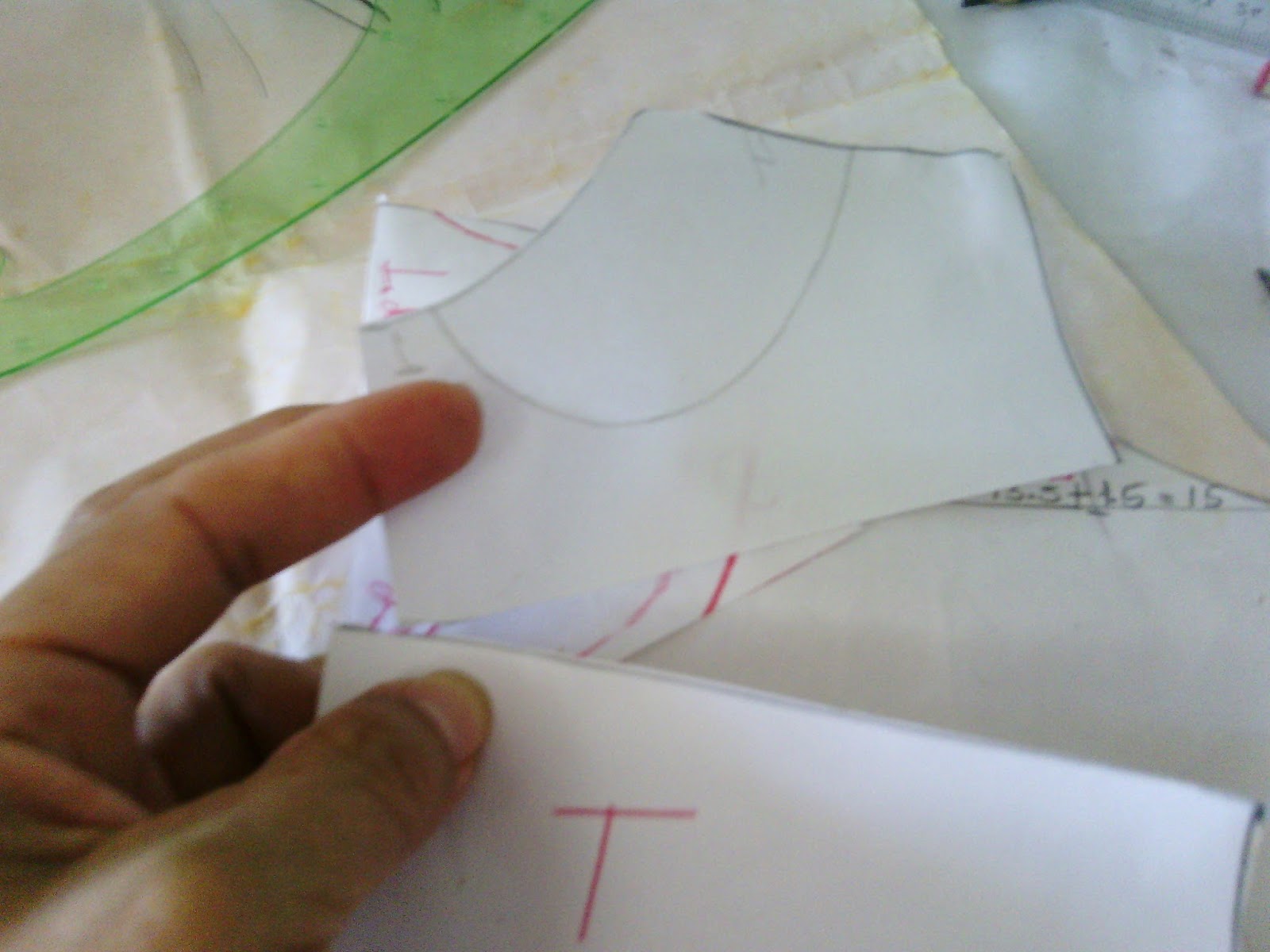 creapatronesycoseconjudy: DISFRAZ DE CHILINDRINA.