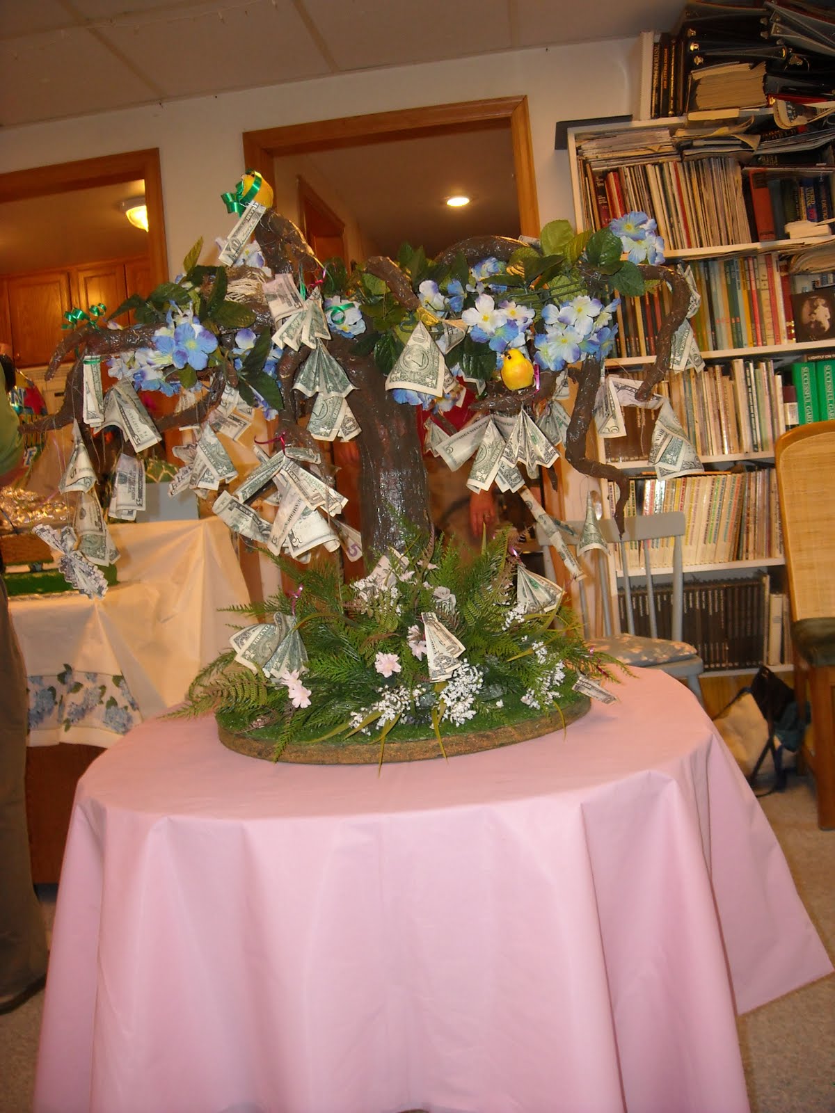 Episcopop: Money tree ...