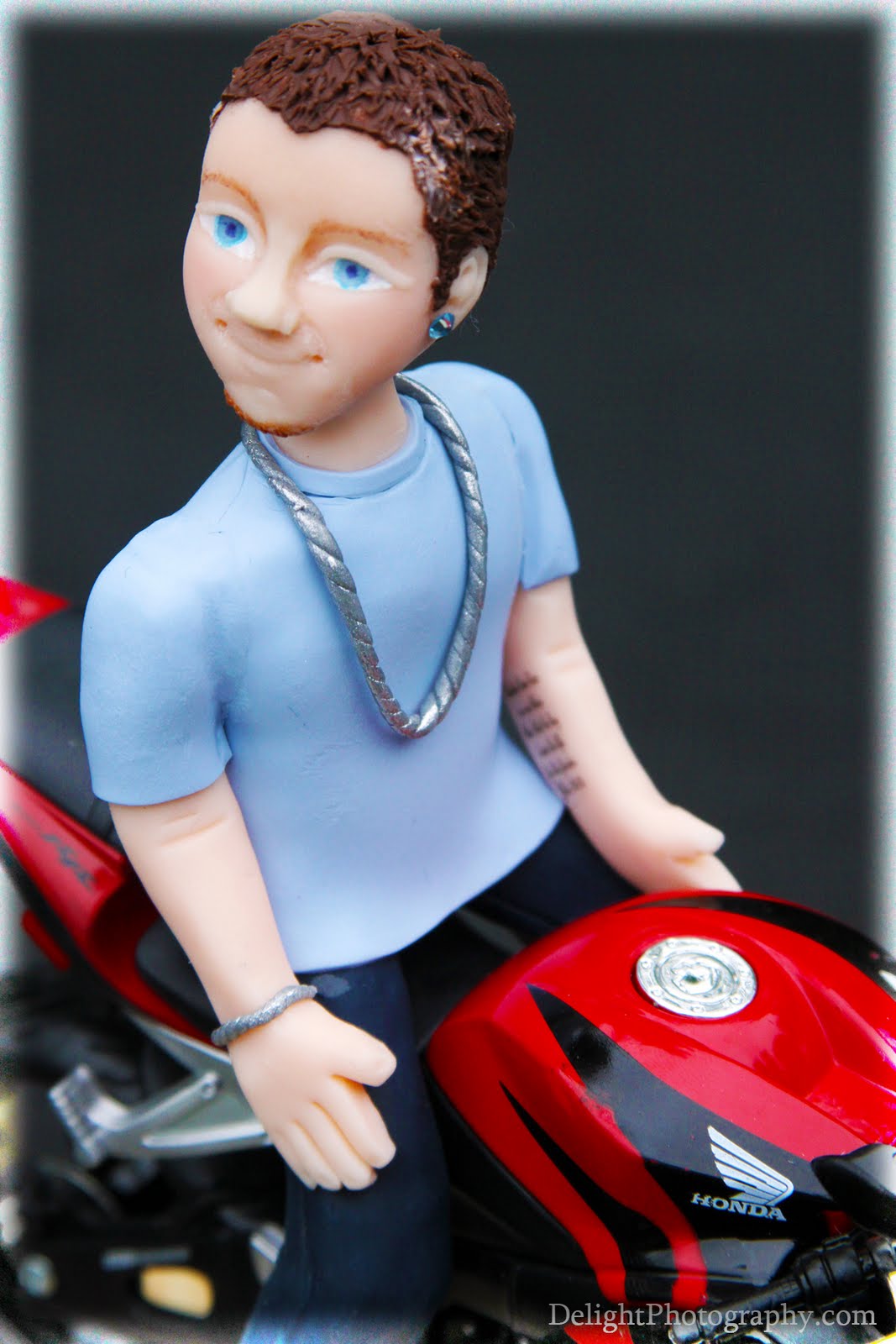 Tippy Top Creations - Graduation Cartoon Cake Topper | Delight ...