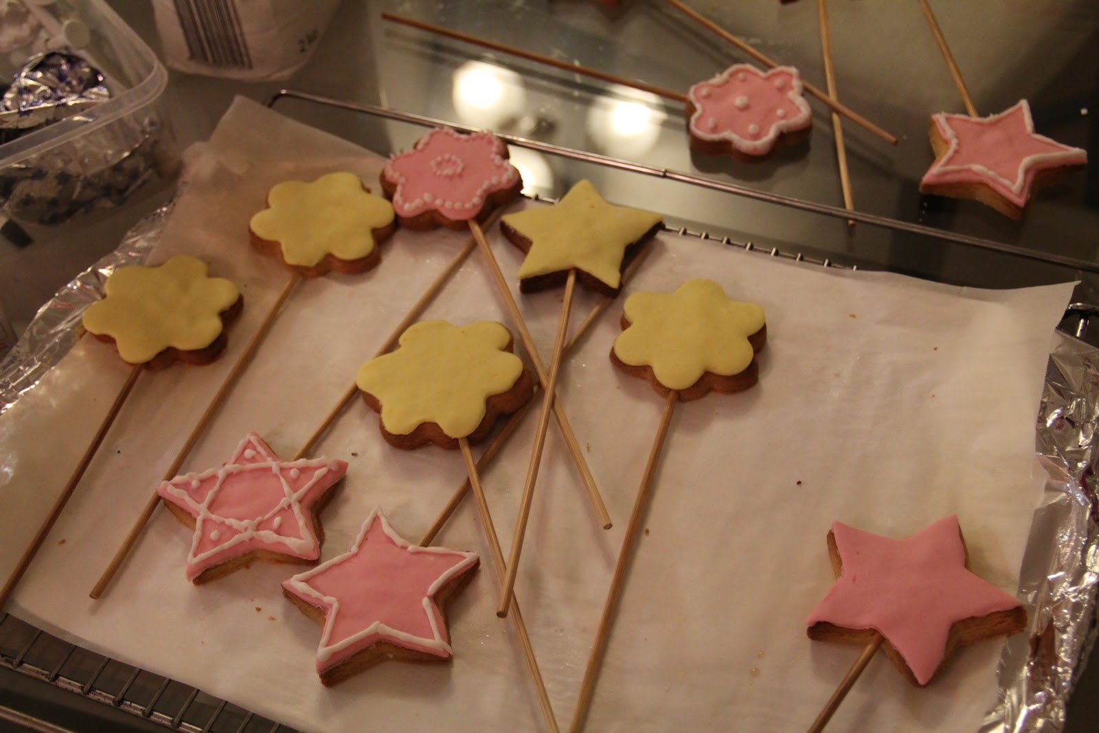 Bakerz Dad: Cookie Bouquet for a Housewarming Party