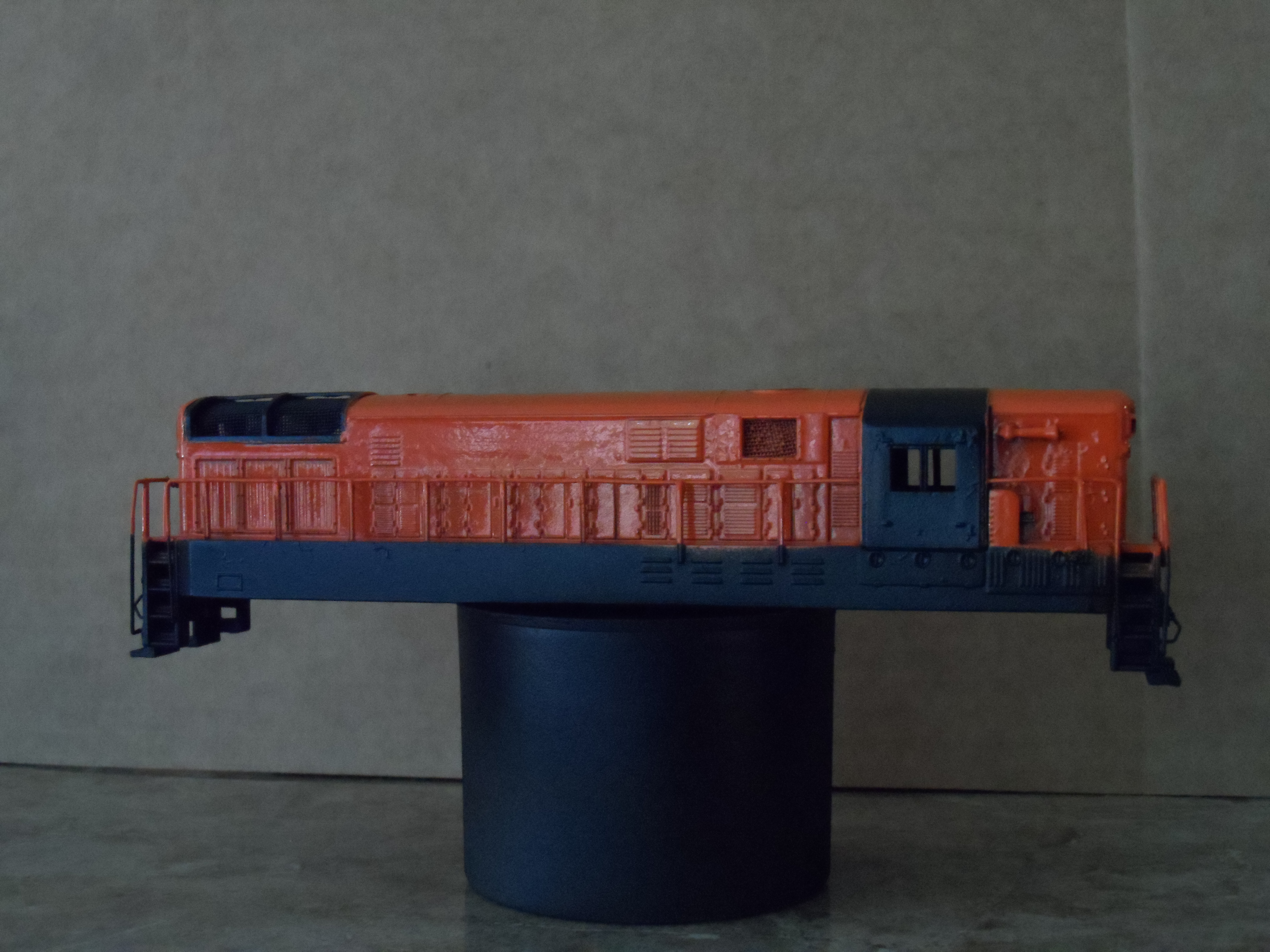 New York Central Train Layout: Penn Central FM H16-44 #5169
