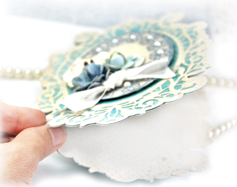 Custom Shaped Cards – DIY Tutorial : MajaDesign