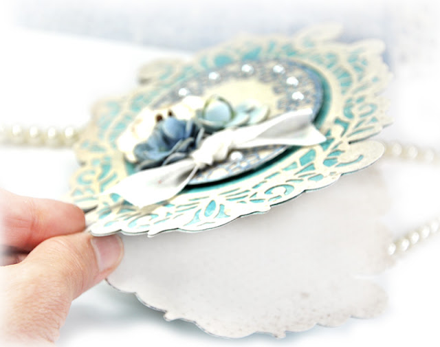Custom Shaped Cards – DIY Tutorial : MajaDesign