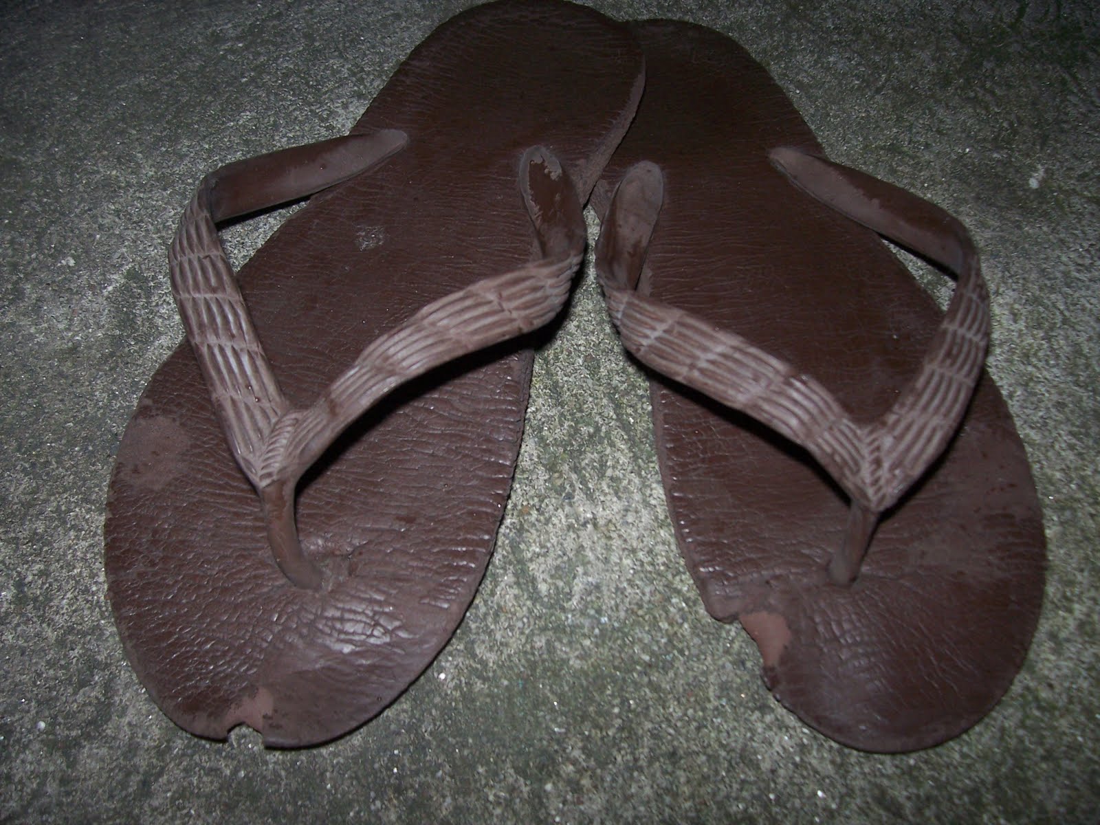 Makulit, Nagpupumilit: Lumang Tsinelas