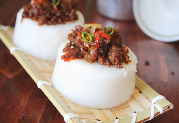 My Kitchen Snippets: Chwee Kueh/Quar Ko Kueh/Steamed Rice Cake with ...