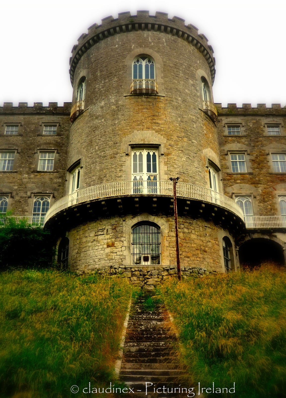 Picturing Ireland : Built on Rock´n´Roll: Slane Castle, Co. Meath