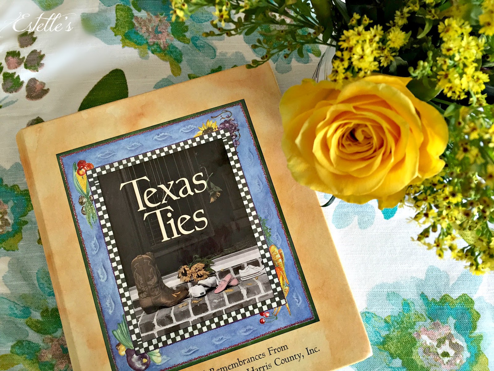 Estelle's: LADY BIRD'S LEMON CAKE...GRACIOUS TEXAS LIVING