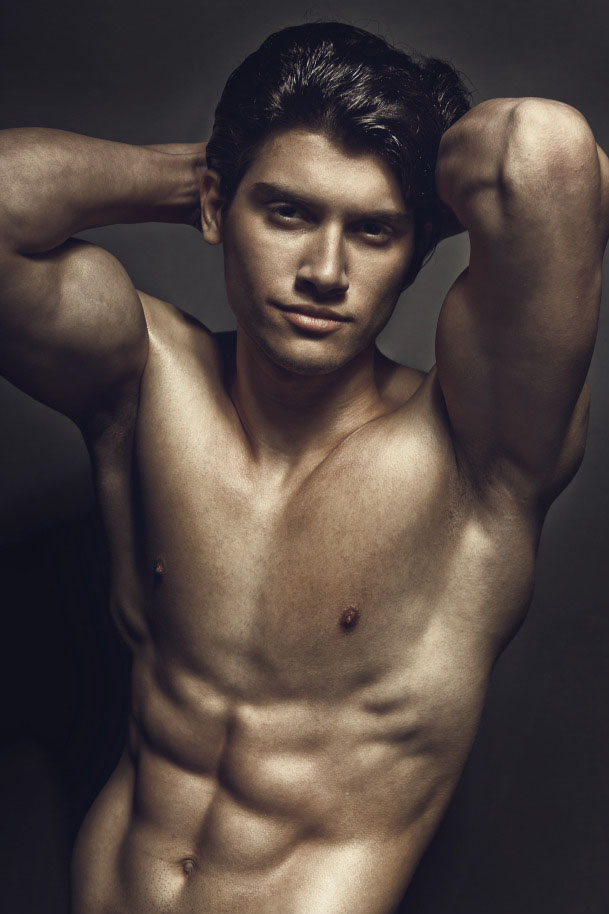 Fashion In One World: Model Cardo