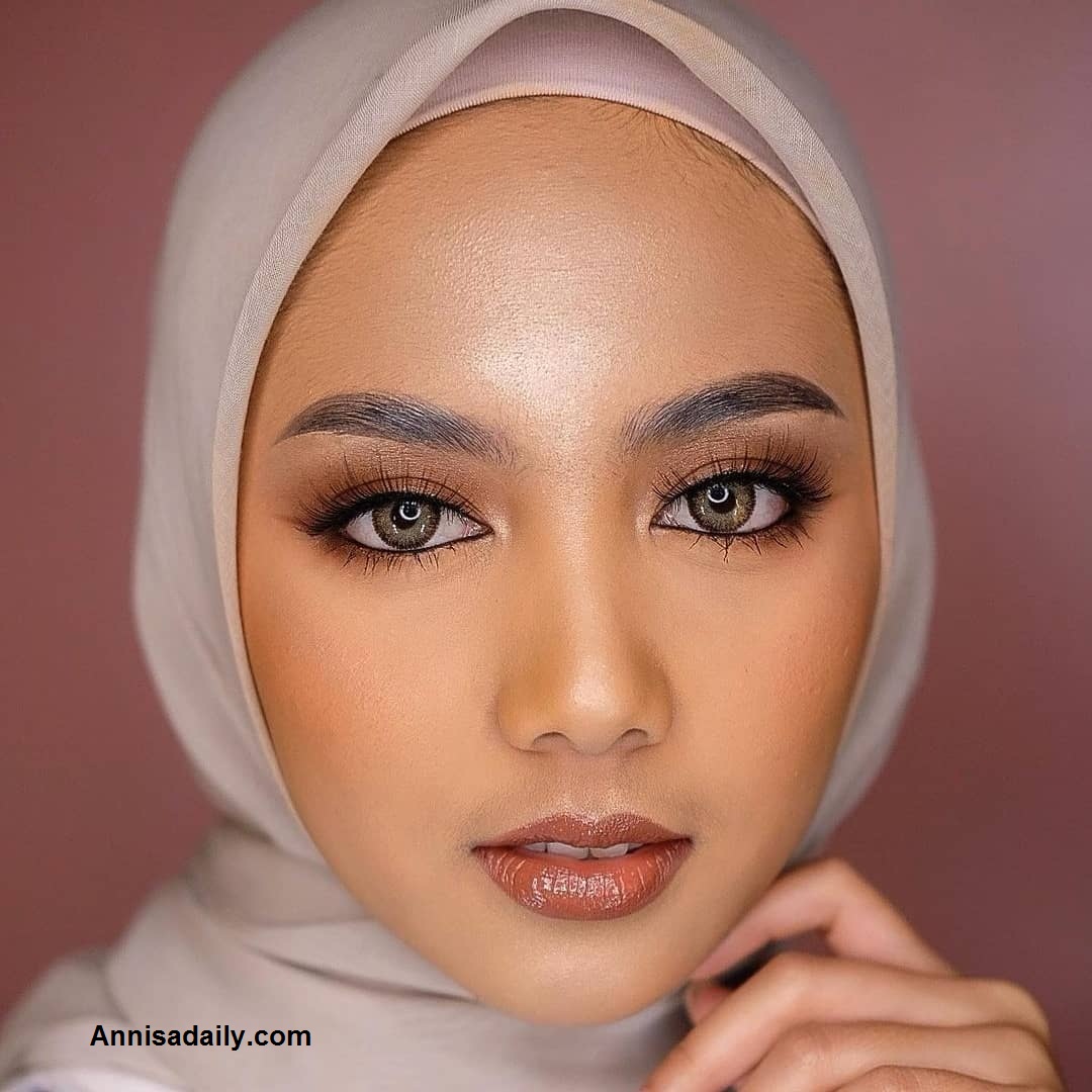 Inspirasi Makeup Muslimah untuk Kulit Hitam Manis Saat Lamaran ...
