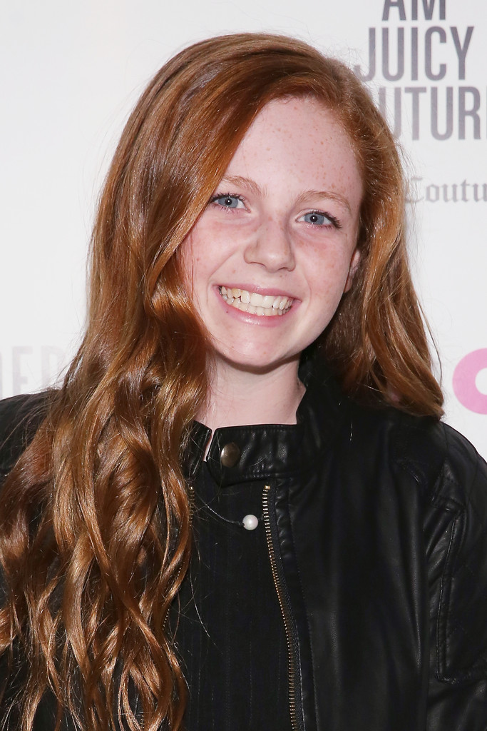 Starlet Arcade: Clare Foley