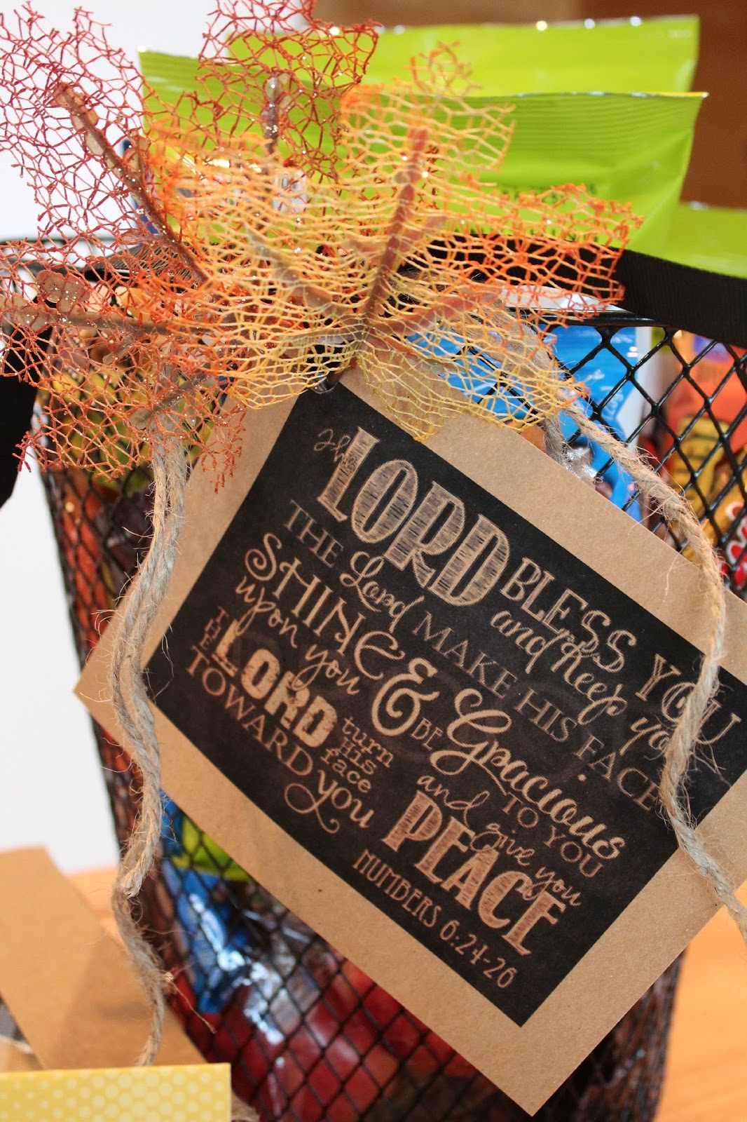 Ramblings of a Southern Girl: Frugal Fall Hospitality Baskets