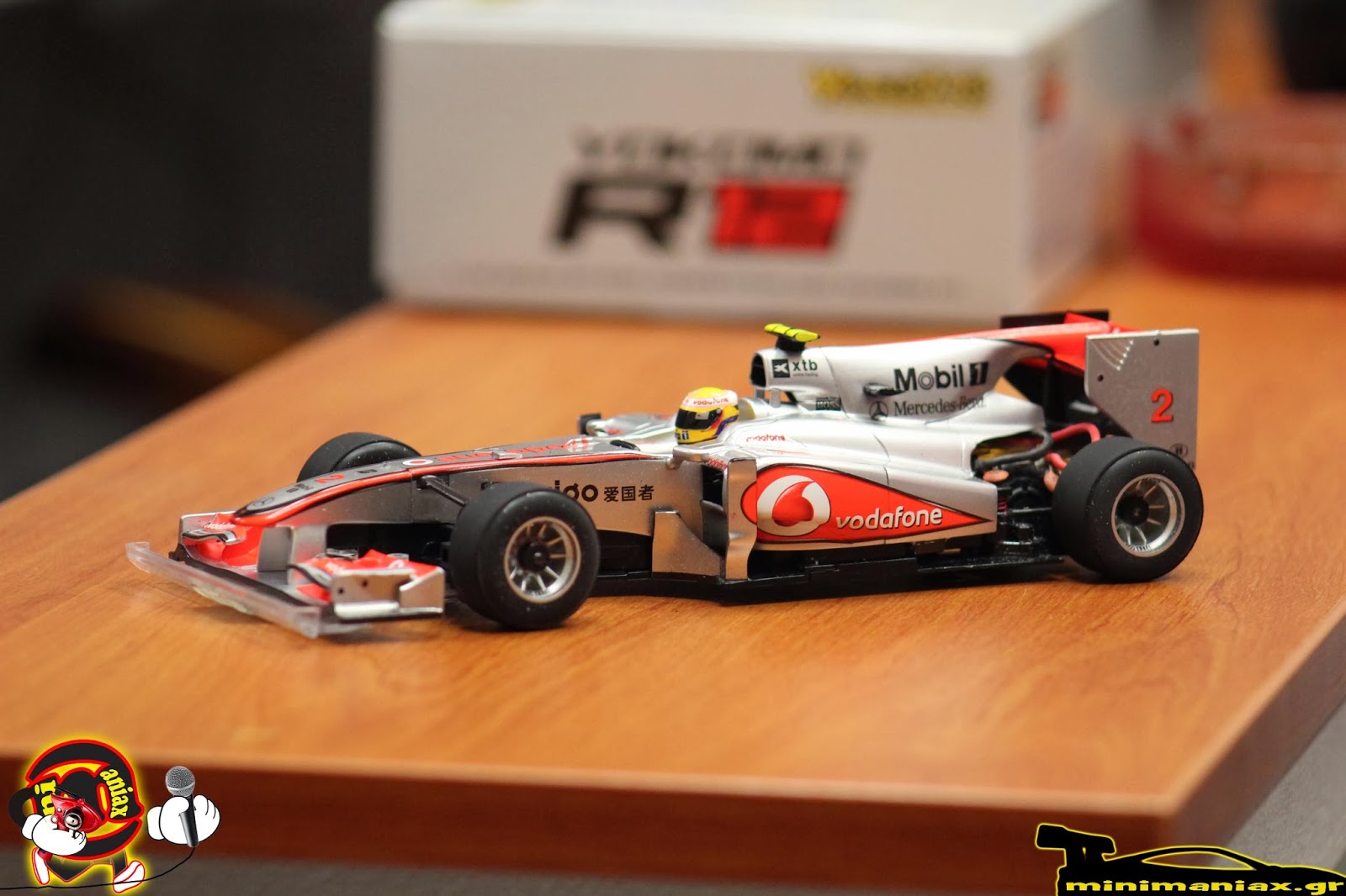 mini maniaX: Φιλικός Mini-z F1 Race @ Model Shop