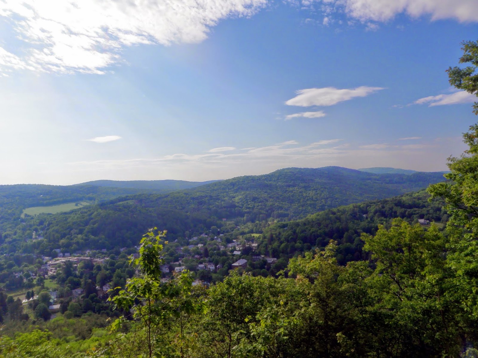 An Idiots Guide to Peakpagging and Hiking in New England: Mount Tom ...