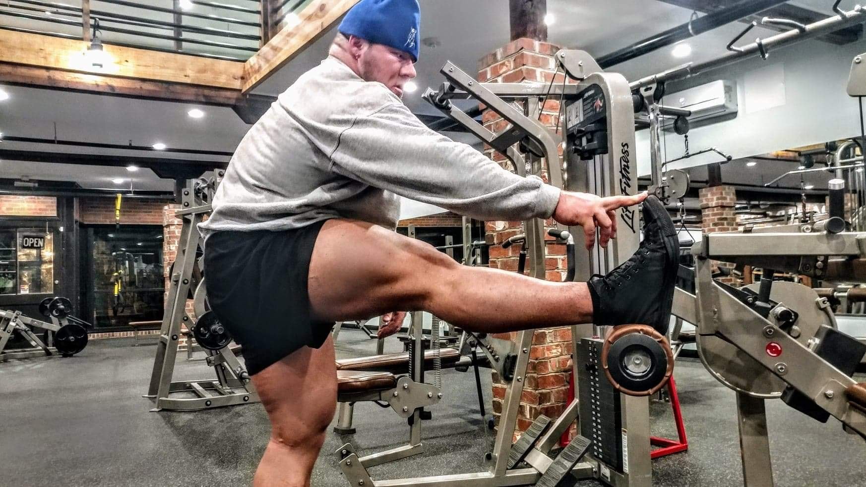 world bodybuilders pictures: american bodybuilder and wrestler Mooky ...