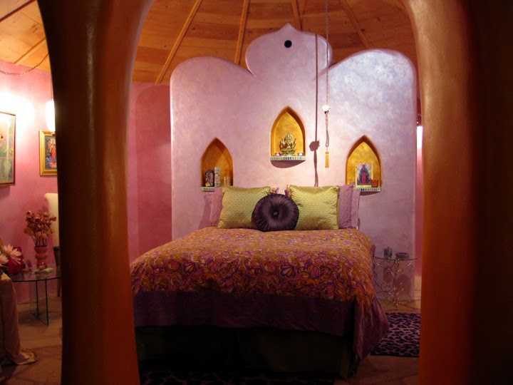 Eclectitude: Solaria Off-Grid Earthship, Taos NM