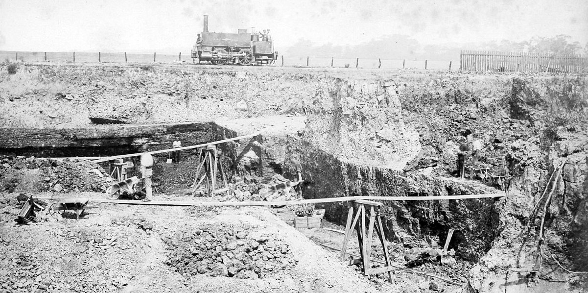 Tour Scotland: Old Photograph Mining Shotts Scotland