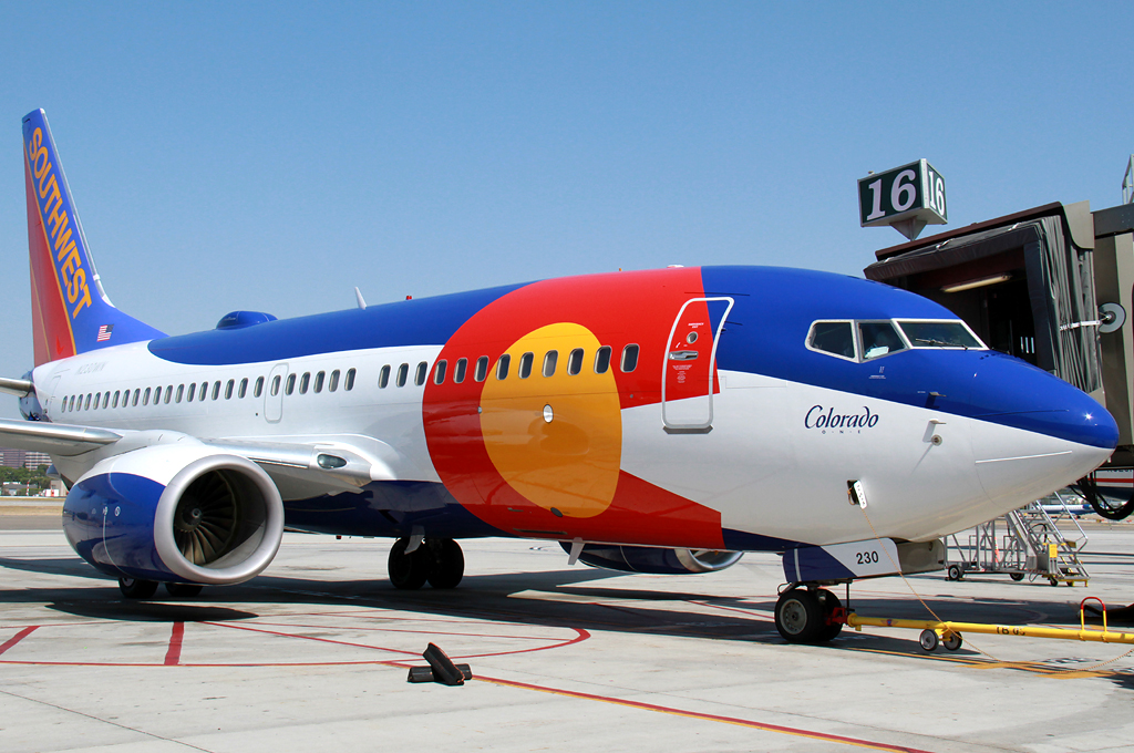 Aero Pacific Flightlines: "Colorado One" at Orange County Airport