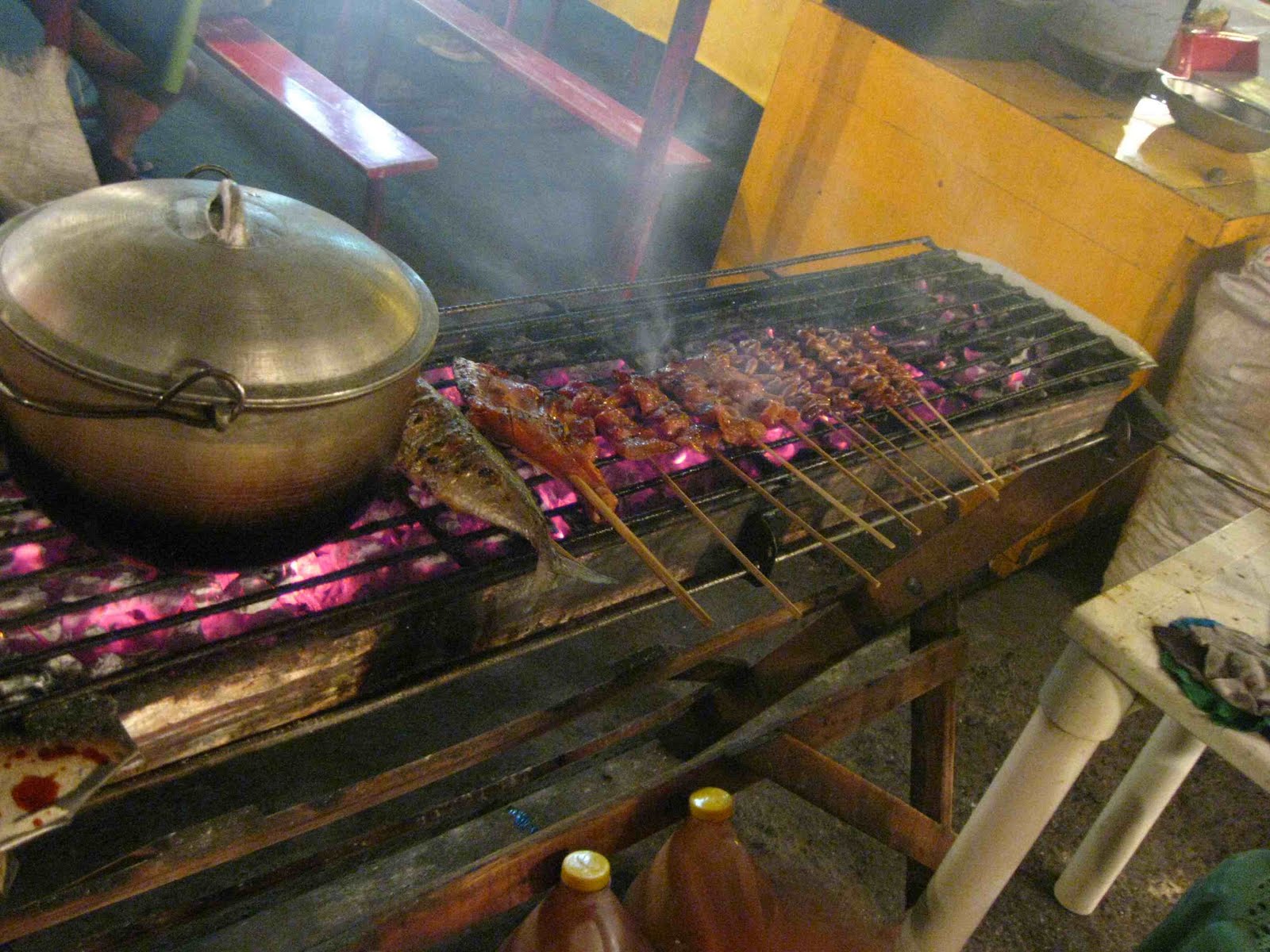 A Chef's Walk - Manila Food Reviews: Larsian, Fuente, Cebu - local ...