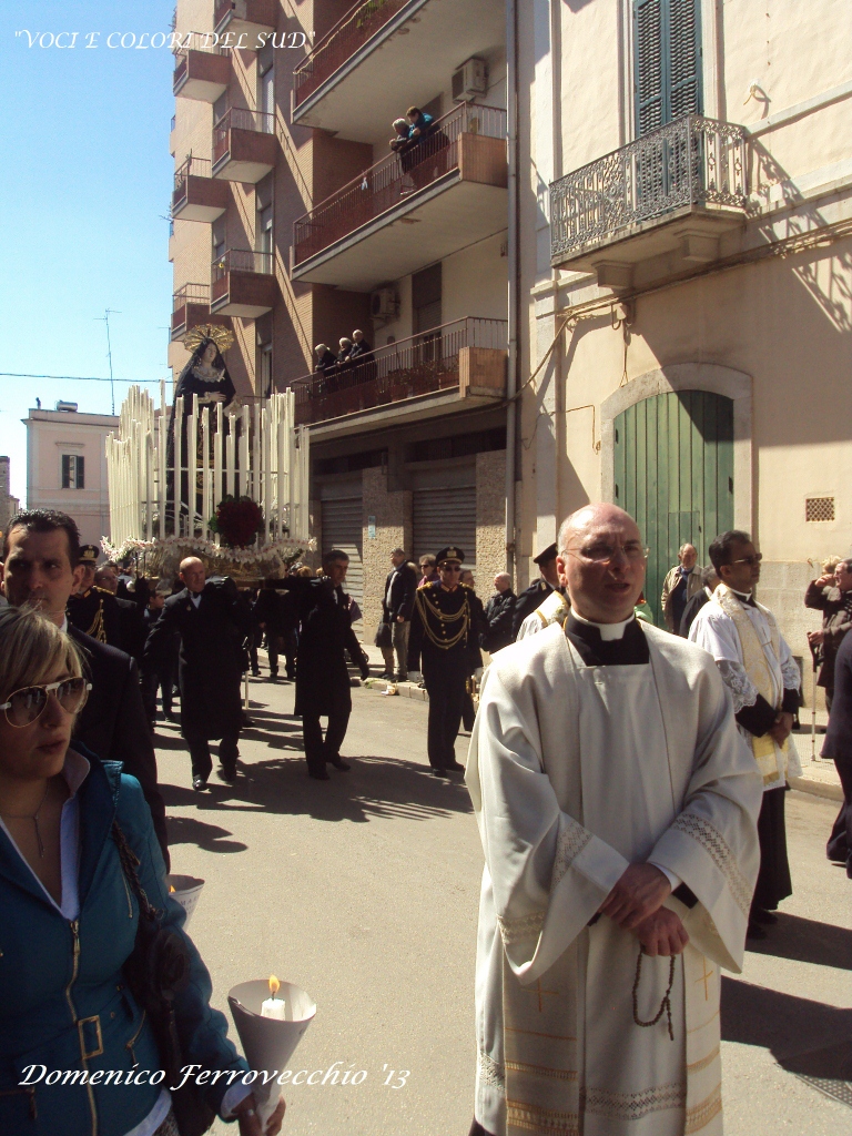 Voci e colori del Sud: La processione della Desolata a Bitonto