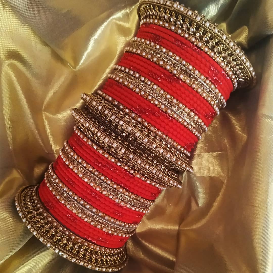 Metal bangles sets