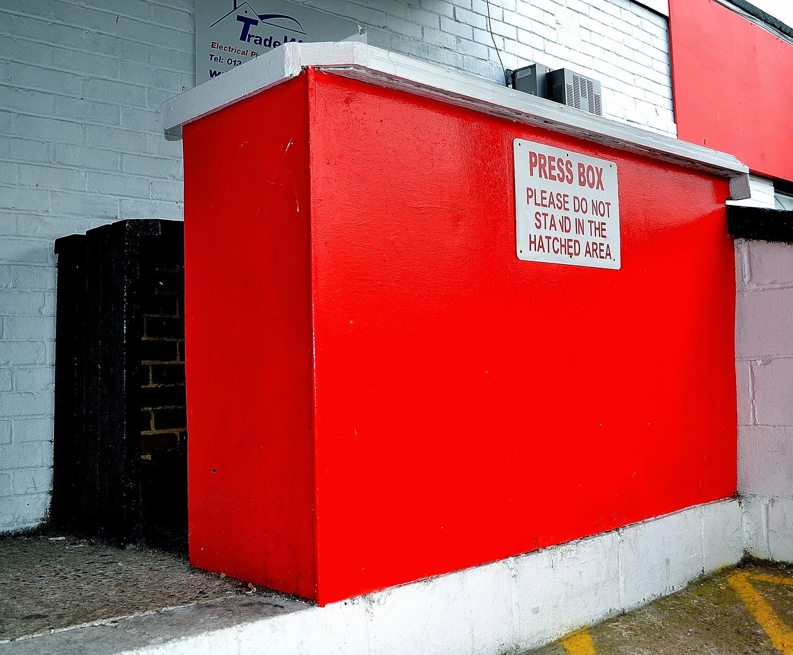 Hopping Around Hampshire: Bracknell Town v Hartley Wintney