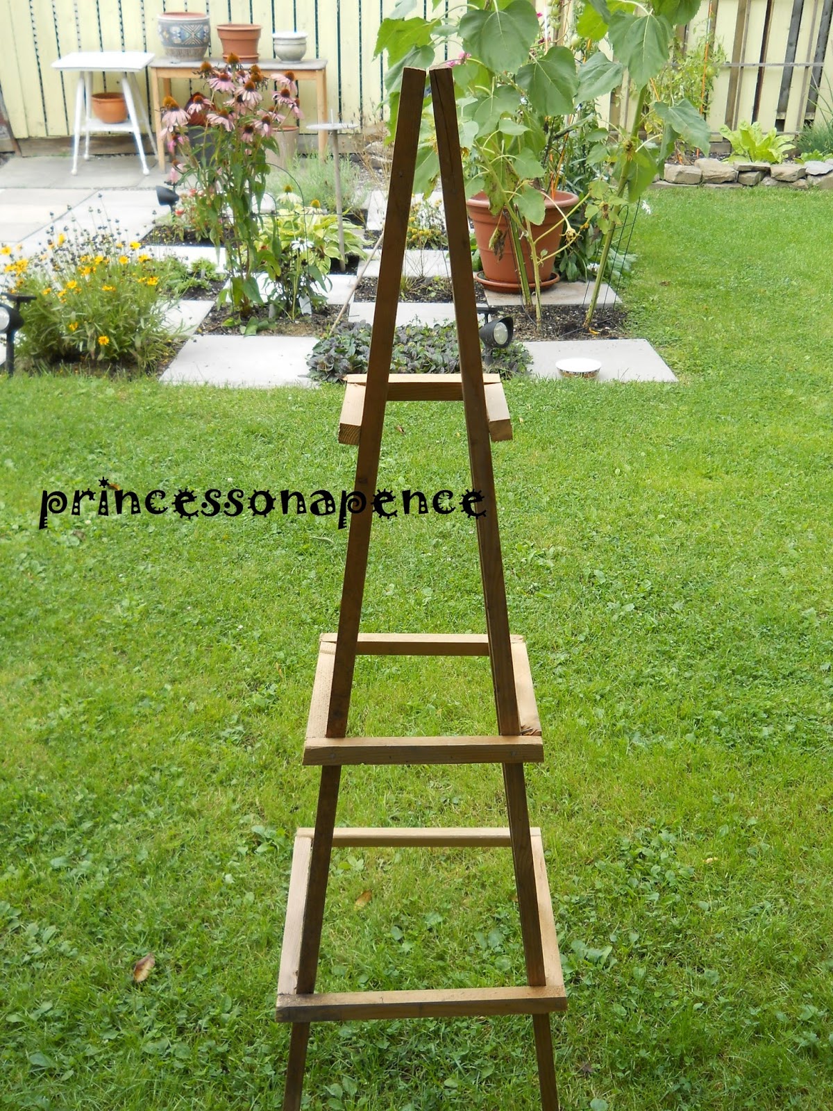 Princess on a Pence: DIY: Pyramid Garden Trellis