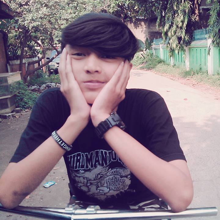 Faiz Putra Cowok Kece: Orang Cowok Kece Dan Keren