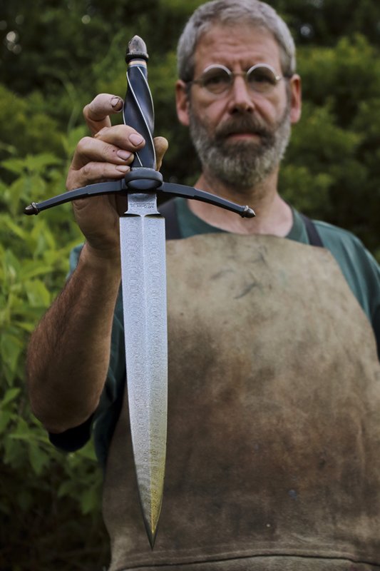 Guinea Hog Forge: Mastersmith Test Dagger Revealed