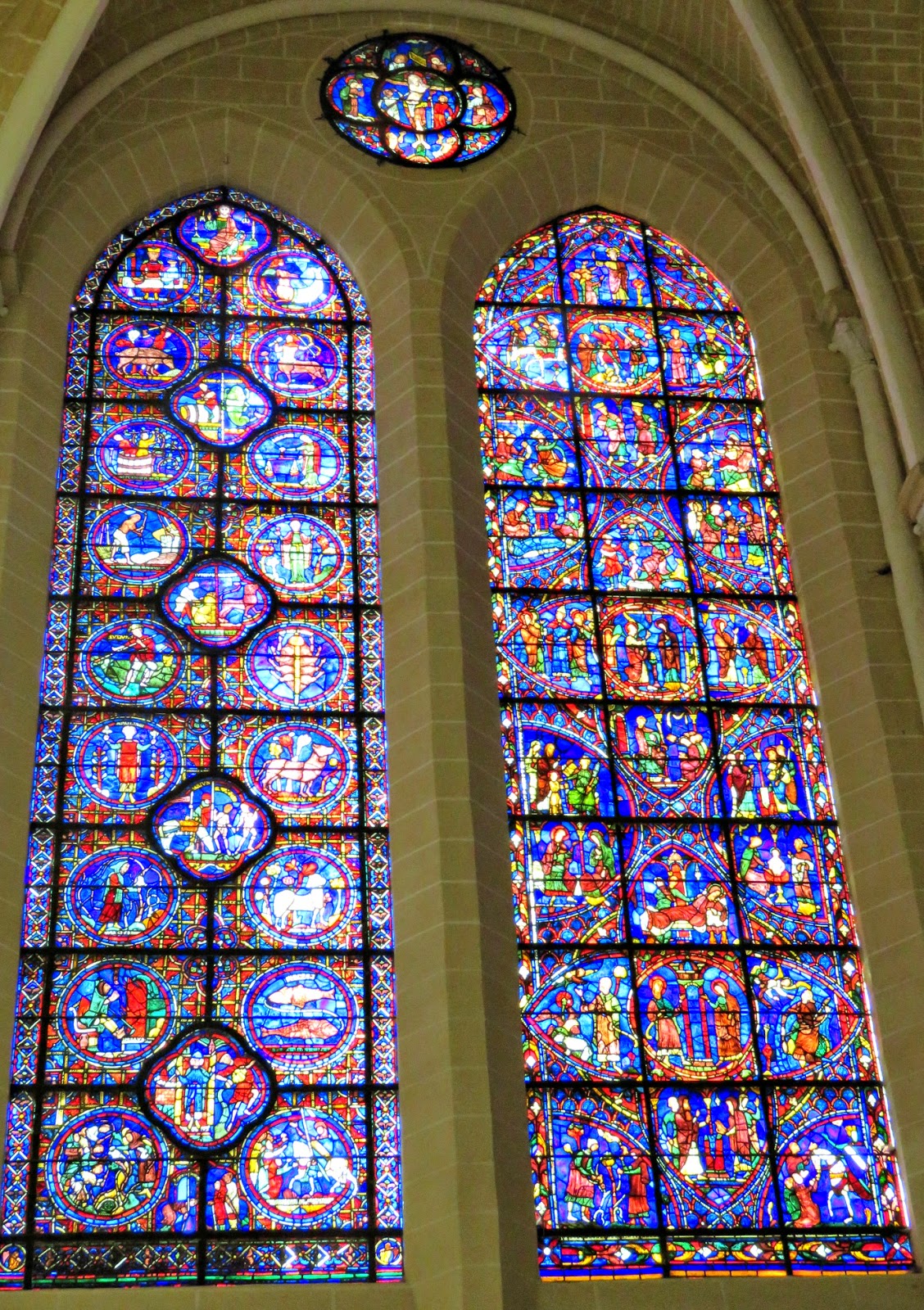 just saying ...: Chartres blue ...