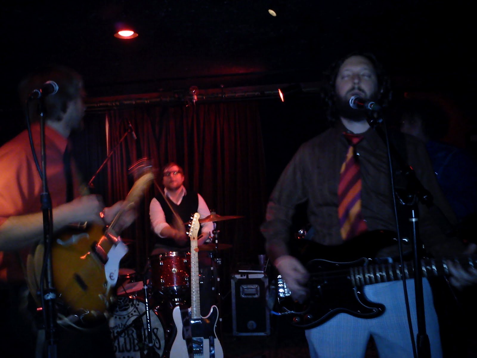 Warnakey's Beach Boys Blog: Explorers Club - GRAND HOTEL - Review