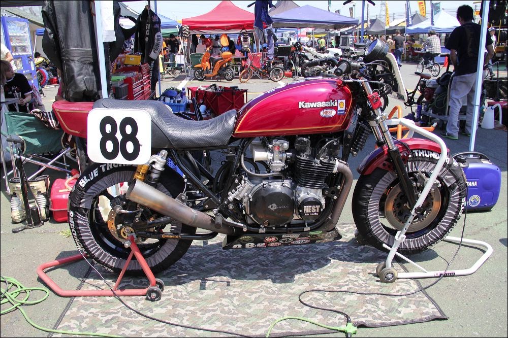 ROAD RIDER: Classic Racing motorcycles in Japan - Kawasaki Z1000J Racer