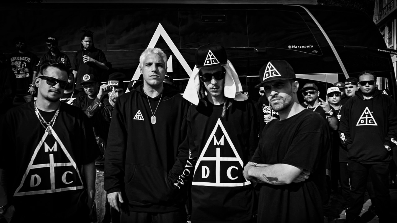 Haikaiss lança o single "Inimigos", terceiro single do album "Teto Baixo"