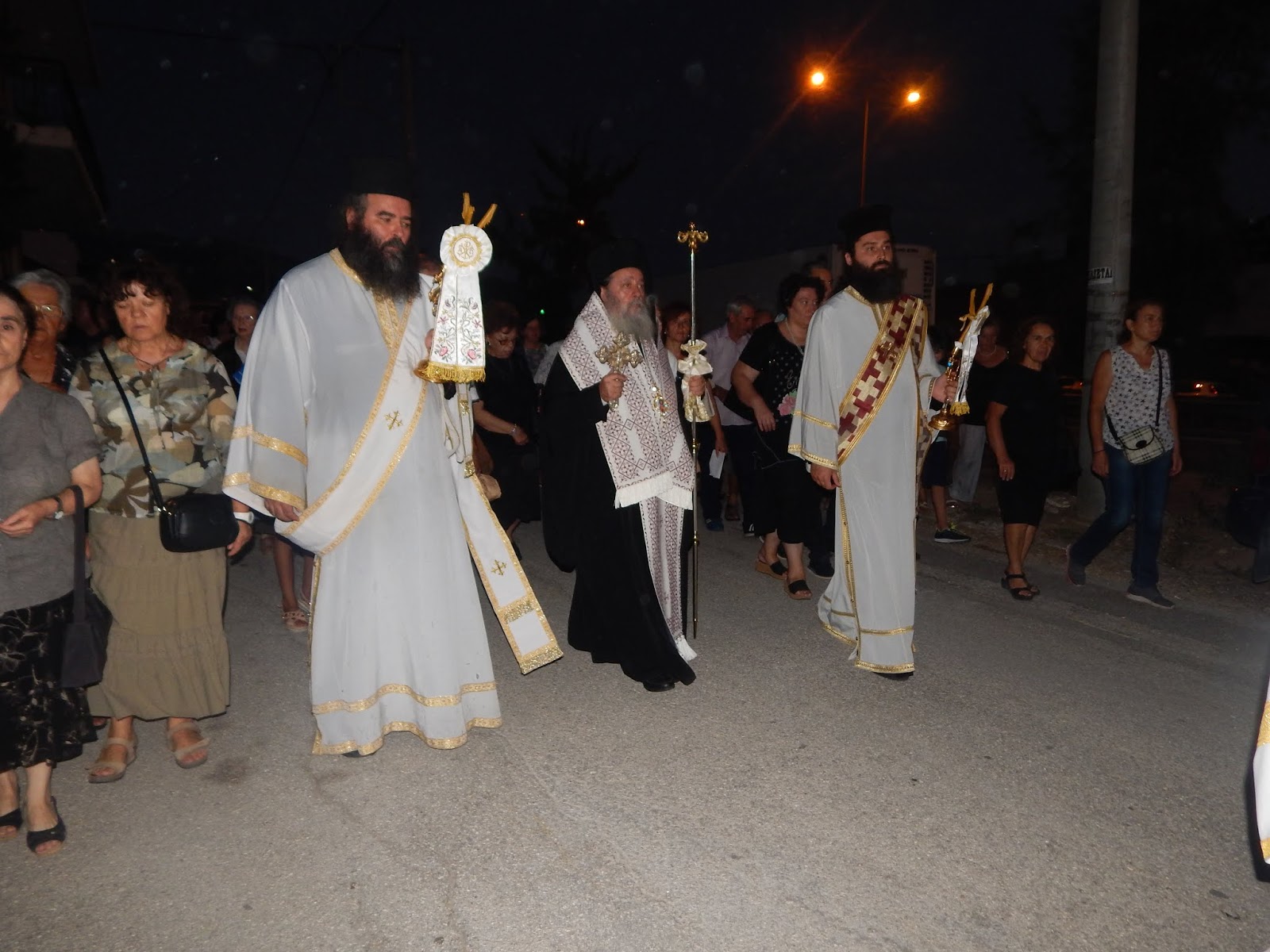 Αναστάσιος: Η ΕΟΡΤΗ ΤΗΣ ΑΝΑΚΟΜΙΔΗΣ ΤΩΝ ΙΕΡΩΝ ΛΕΙΨΑΝΩΝ ΤΟΥ ΑΓΙΟΥ ...