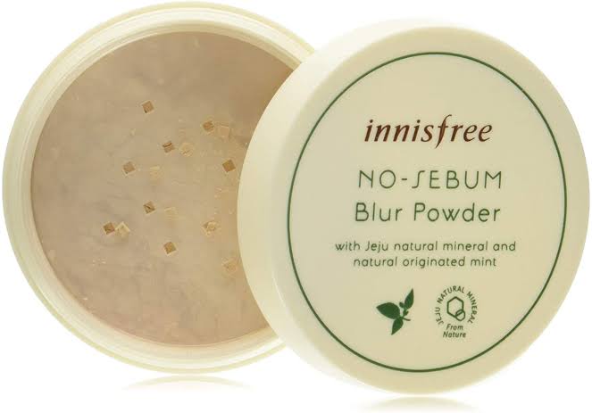 Pocket-friendly and lightweight Powder: Innisfree NO-SEBUM mineral powder.