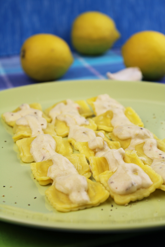 Donkey and the Carrot: PASTA WITH LEMON SAUCE ! ΣΑΛΤΣΑ ME ΛΕΜΟΝΙ ΚΑΙ ...