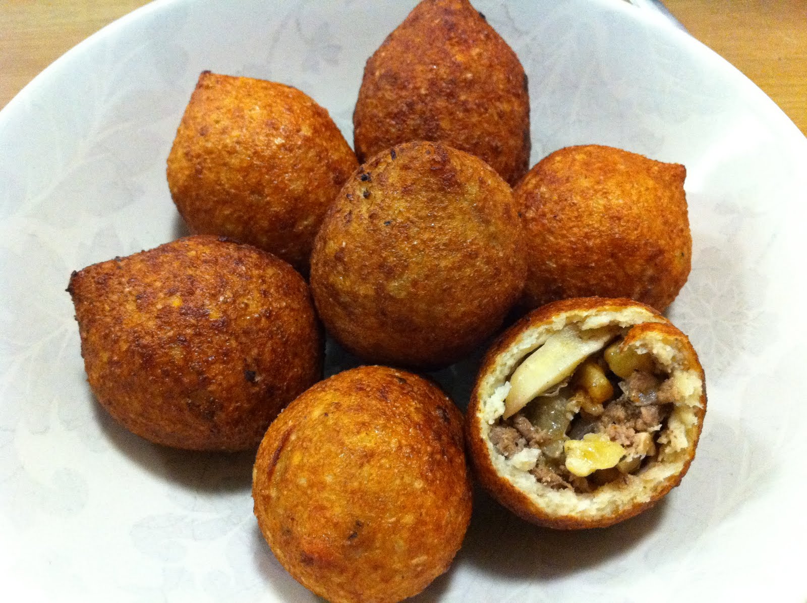 Bhibik ya NehNeh: Chicken Kibbeh