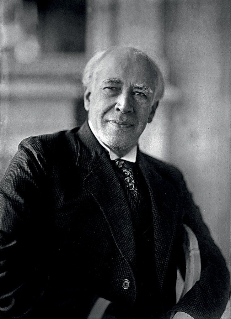THEATRE PRACTITIONER - STANISLAVSKI