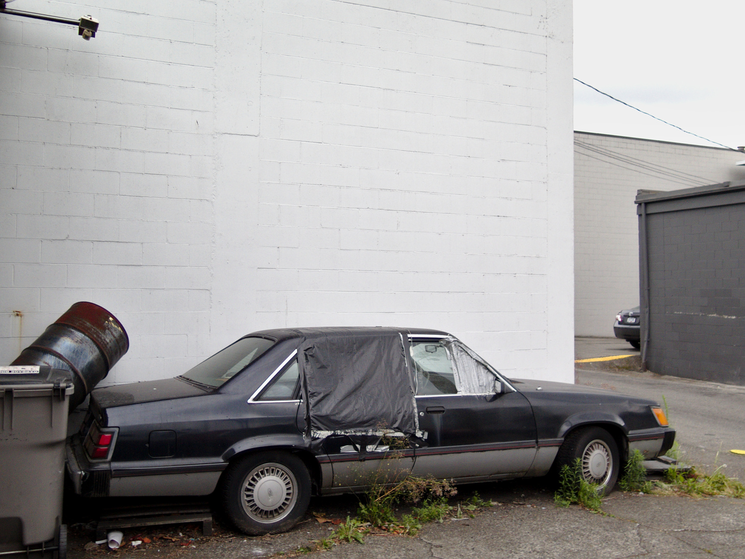 Old Parked Cars Vancouver: 1985 Ford LTD LX