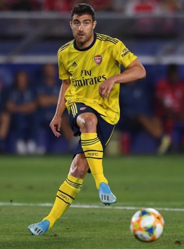 Sokratis Papastathopoulos Biography, Age, Stats, Fifa, Wiki & More