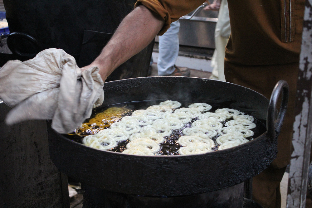 10 creative live food counter stations for your wedding