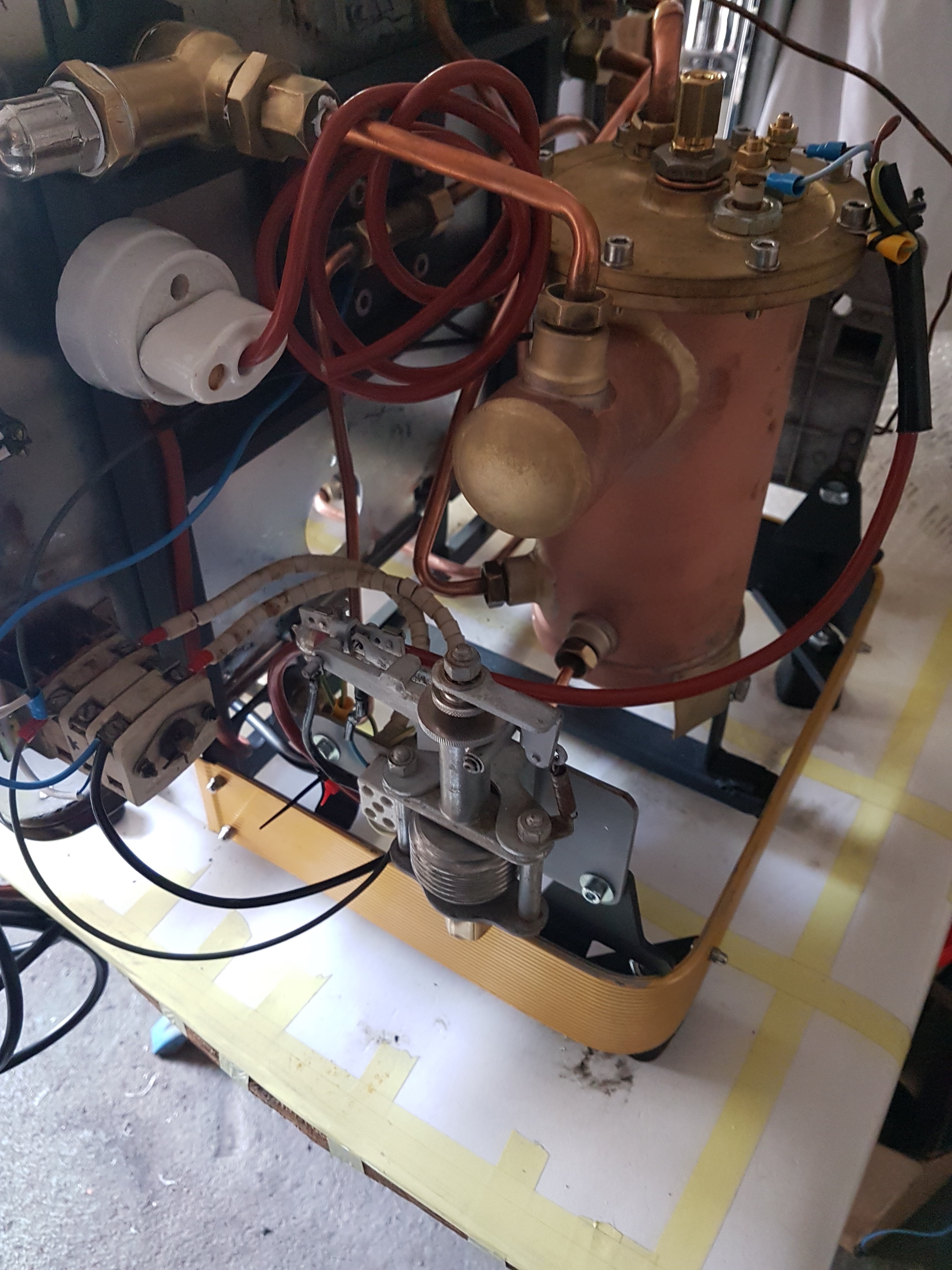 Caffé Maschinen aus allen Zeiten Vintage und Neuzeit: FAEMA President ...