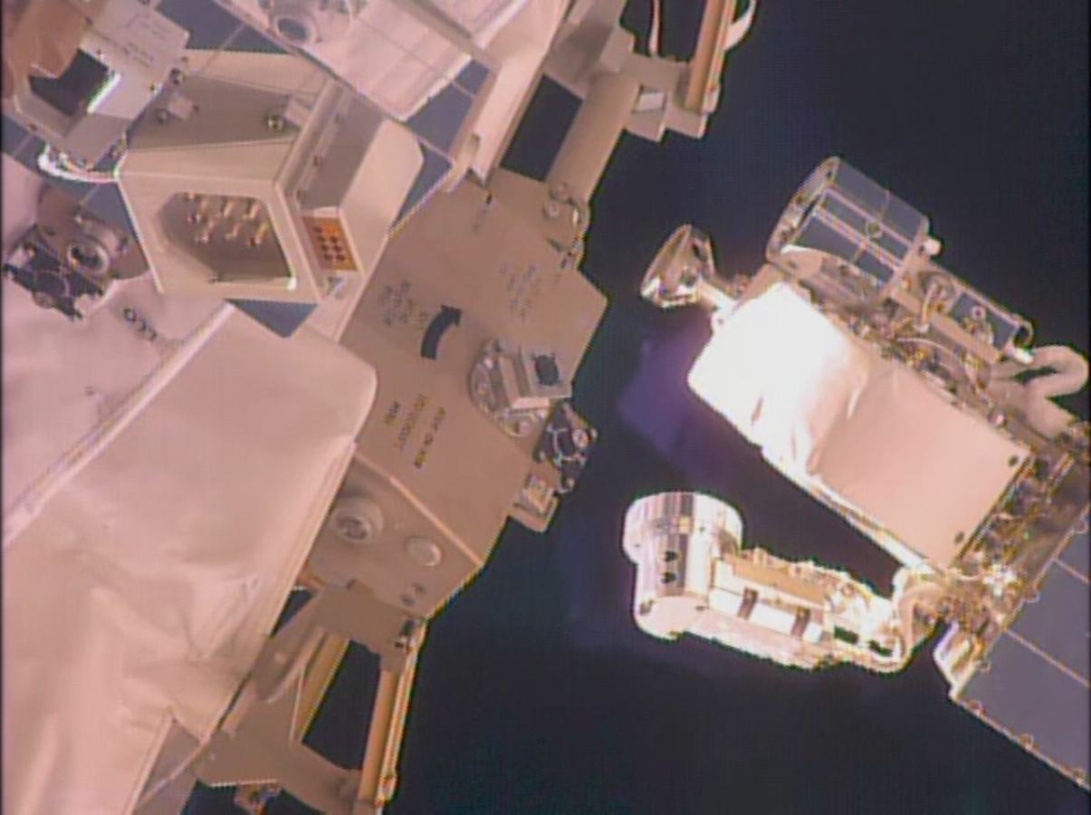 Orbiter.ch Space News: Robotic Servicing Demonstrations Continue ...