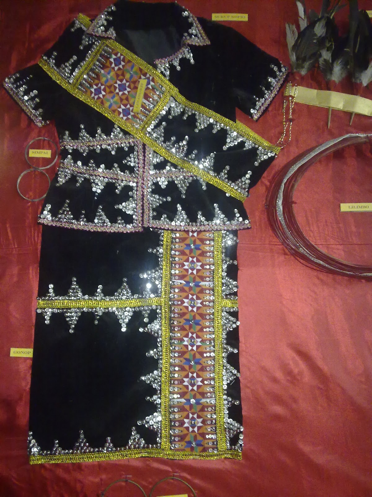 sabahan traditional costume