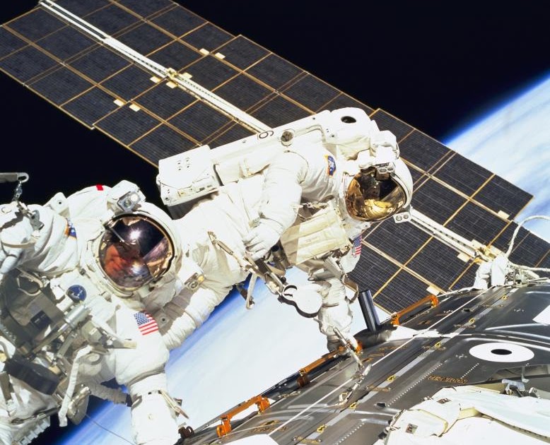 What does happen to bones in space travel? ~ THE HEALTH LINE EXPRESS