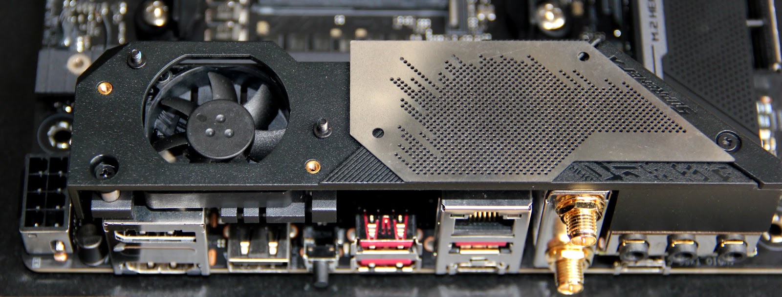 Asus ROG Strix B550-I Gaming Motherboard (Gen. Zen 2/3) | HardwareZone ...